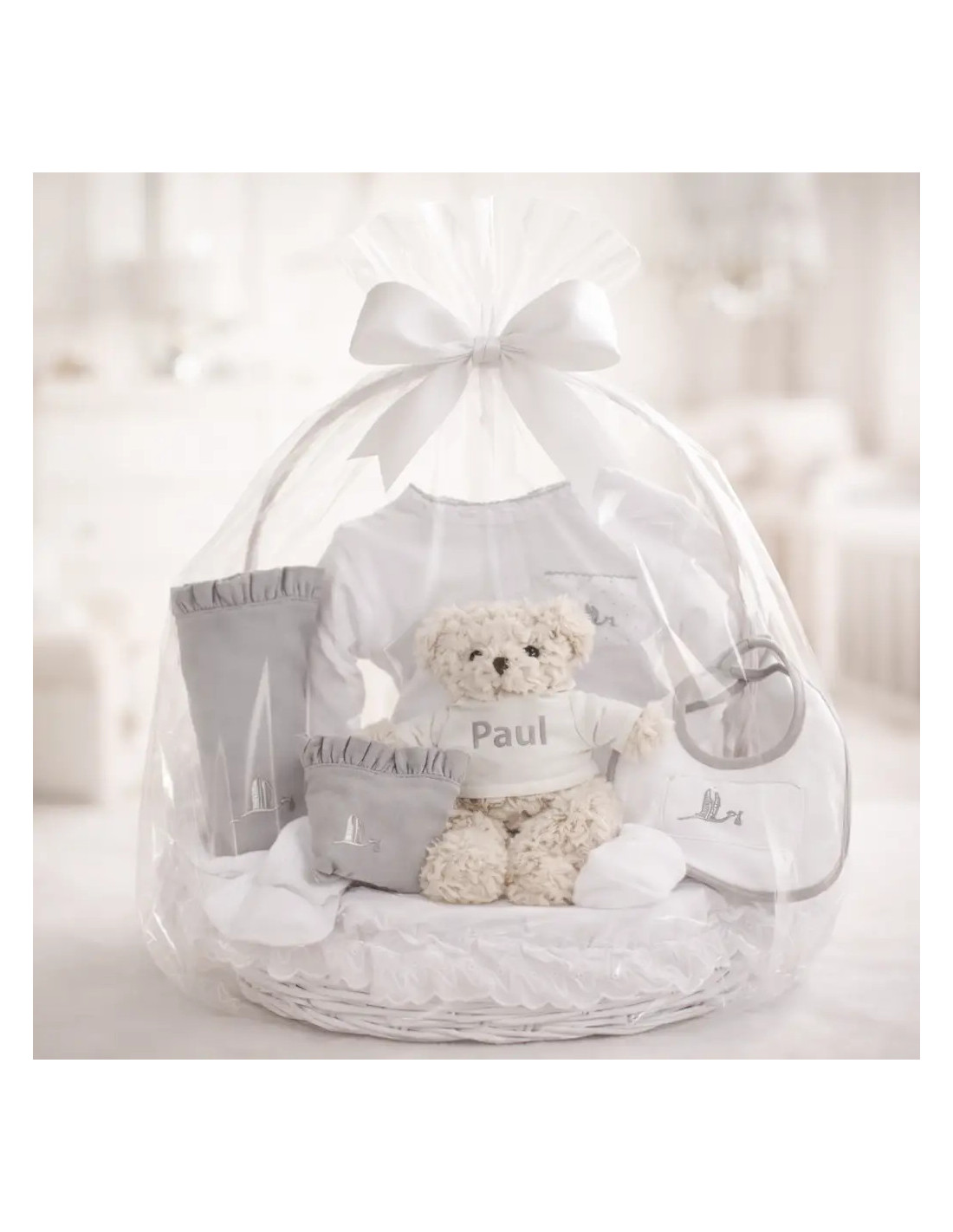 Essential Classic Baby Basket| Newborn Gift Basket - Bebedeparis.com